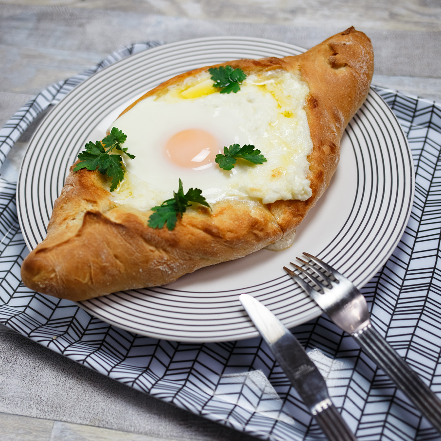 Chaczapuri adżarskie | Karo in the Kitchen